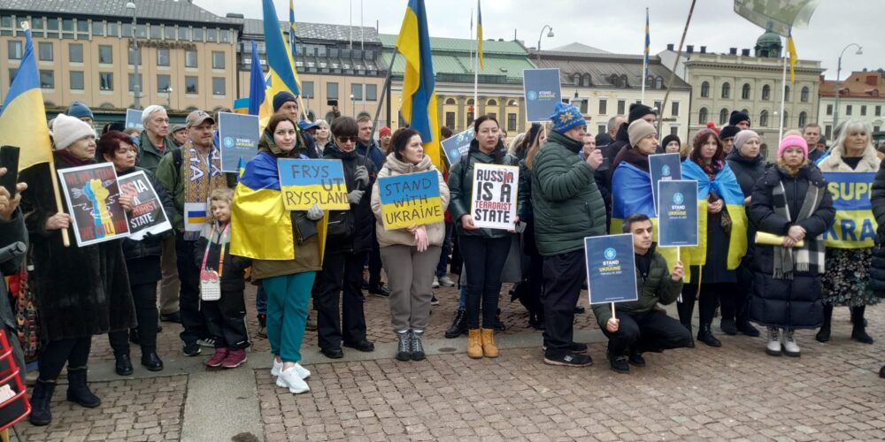 Stand With Ukraine global rally unfolds in over 700 cities, 69 countries